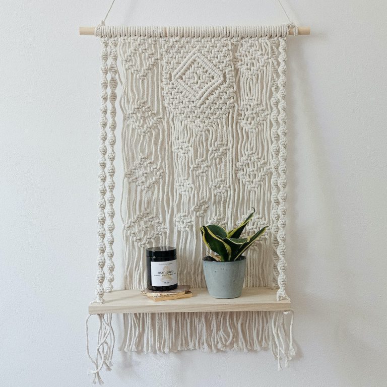 Macramé polička Summer - boho design závěsná dekorace ručně vyrobená